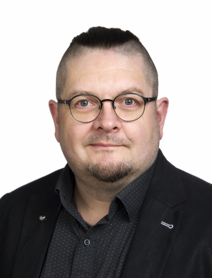 Kentällä tarvitaan sinua! :: PAM003